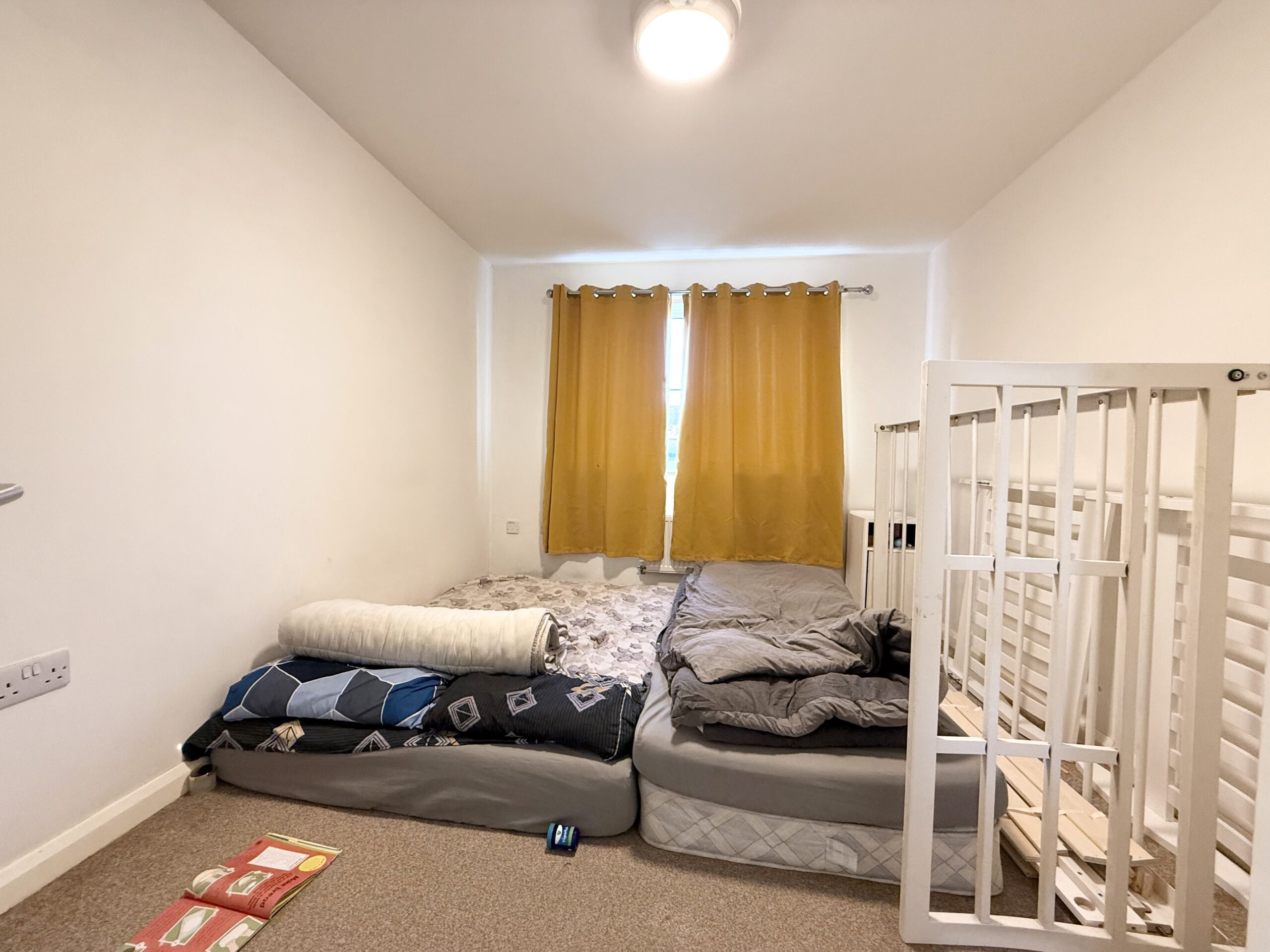 17 Rathbone Crescent, Peterborough, PE3 - Symonds and Greenaway